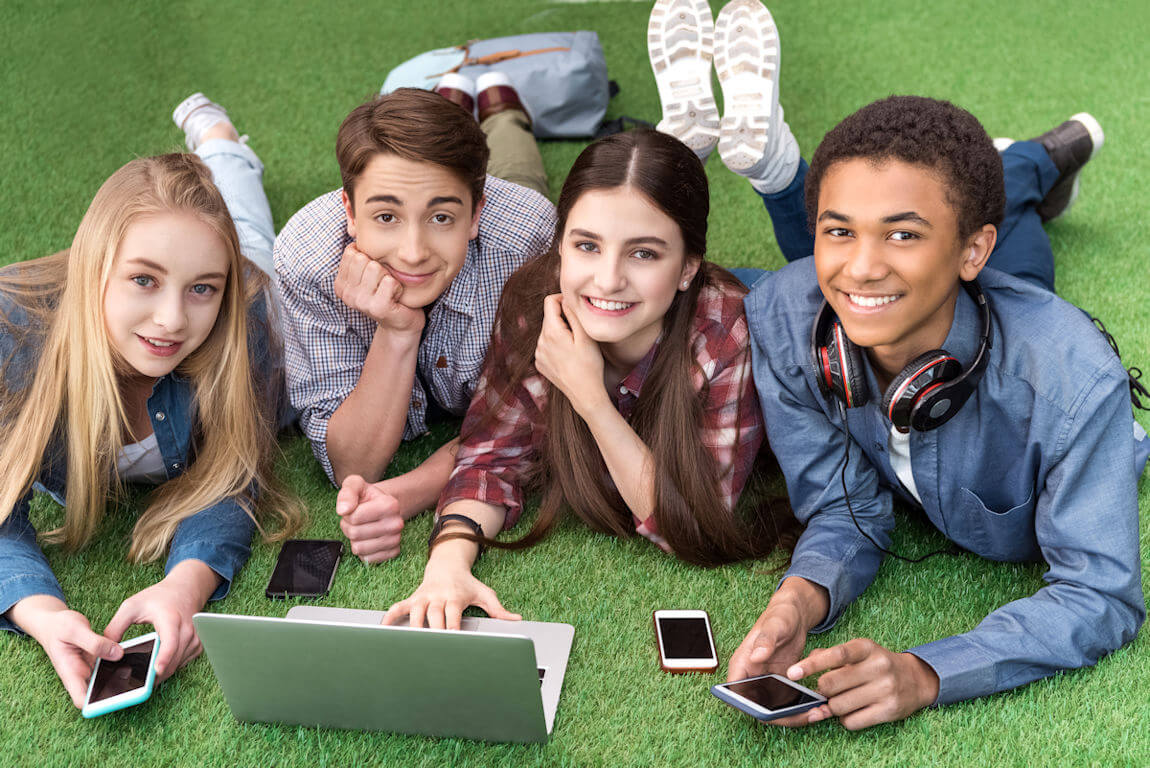 Are Kids' Social Skills Declining in the Digital Age? - Roots of Action